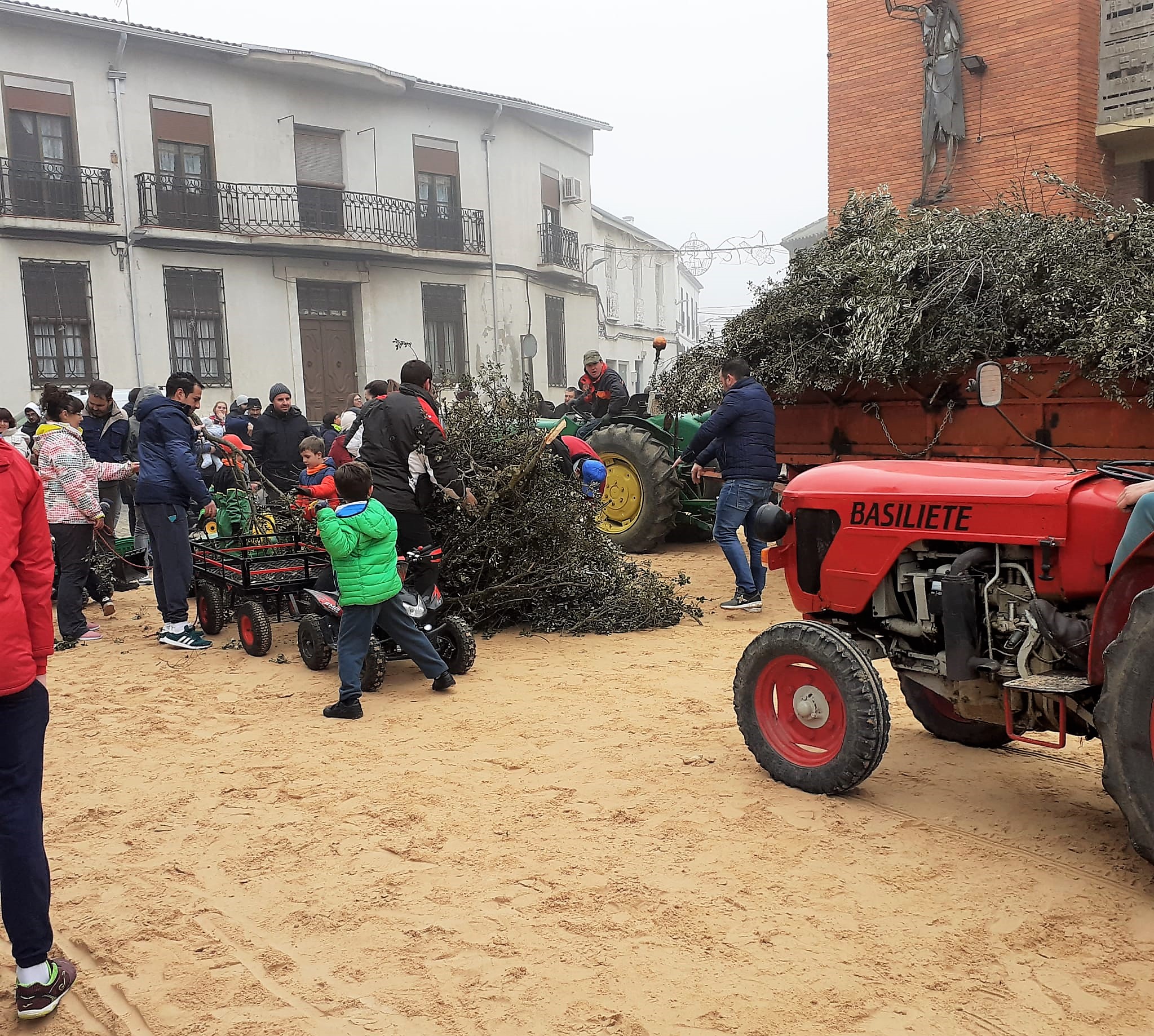 COMO SIEMPRE, SIN DARNOS TIEMPO A MÁS, NOS LLEGAN LAS PACES, por José ...